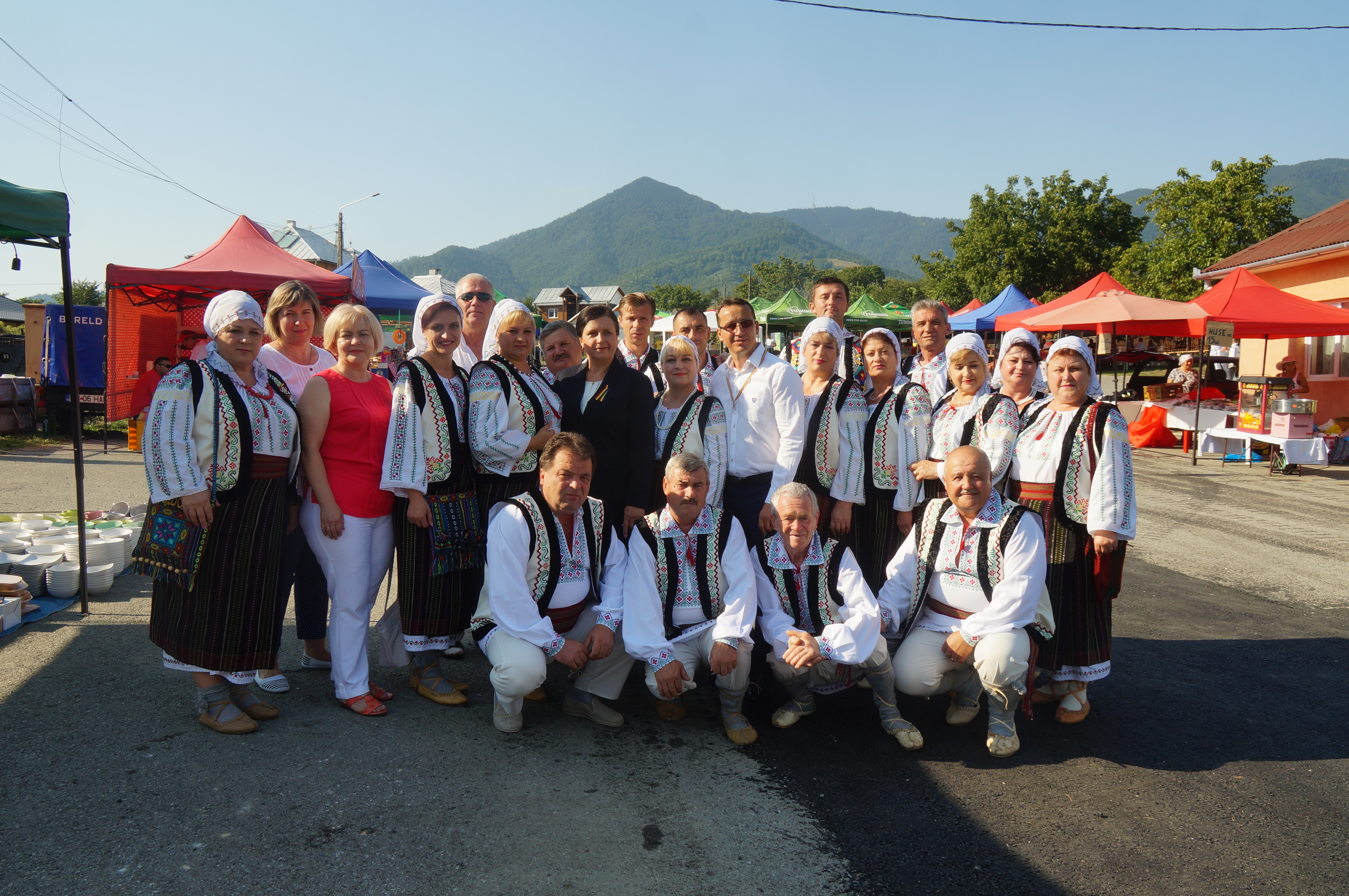 Ansamblul LOZIOARA din Șoldănești, cuprins de „Regele brazilor” în România